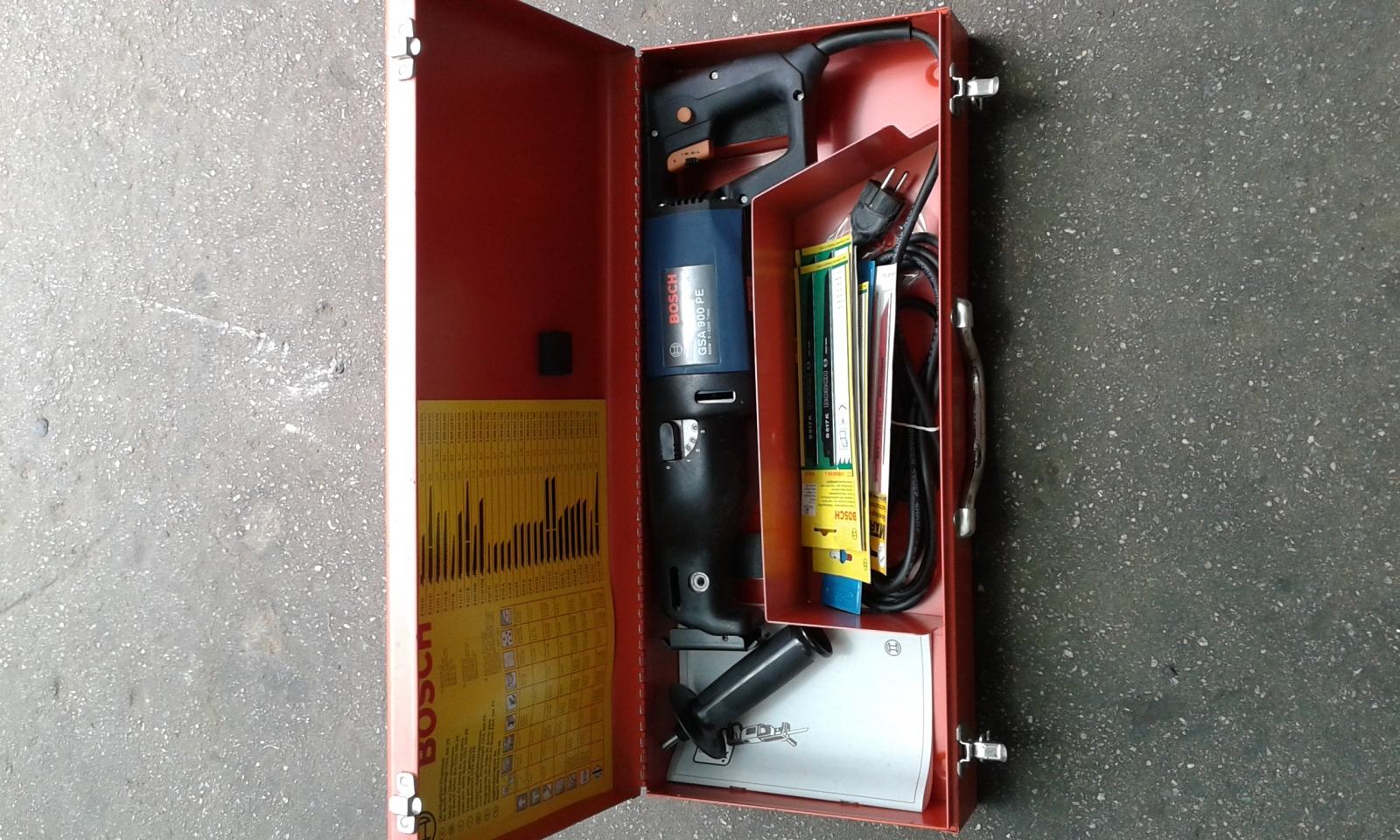 Pila sabre saw sabljarka stuka bosch gsa900pe