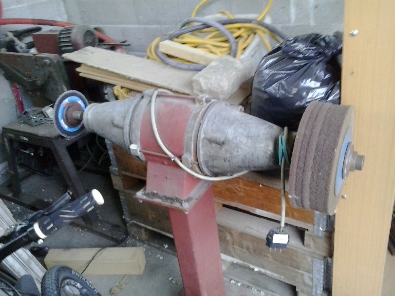 Profesionalna Polirka za Inox