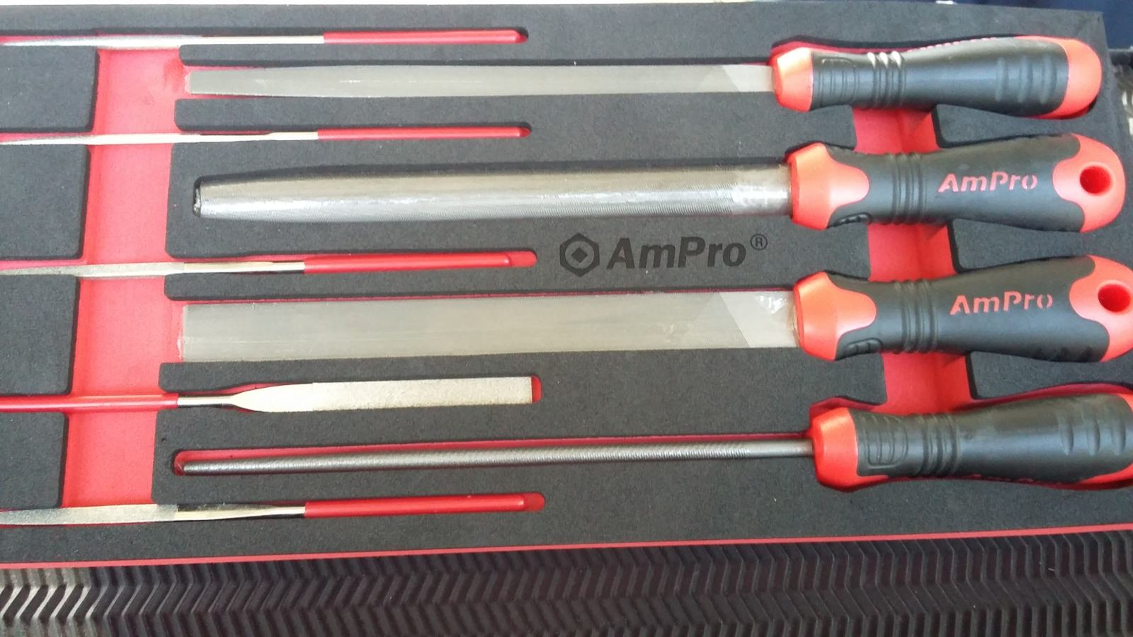 PROFESIONALNI SET TURPIJA