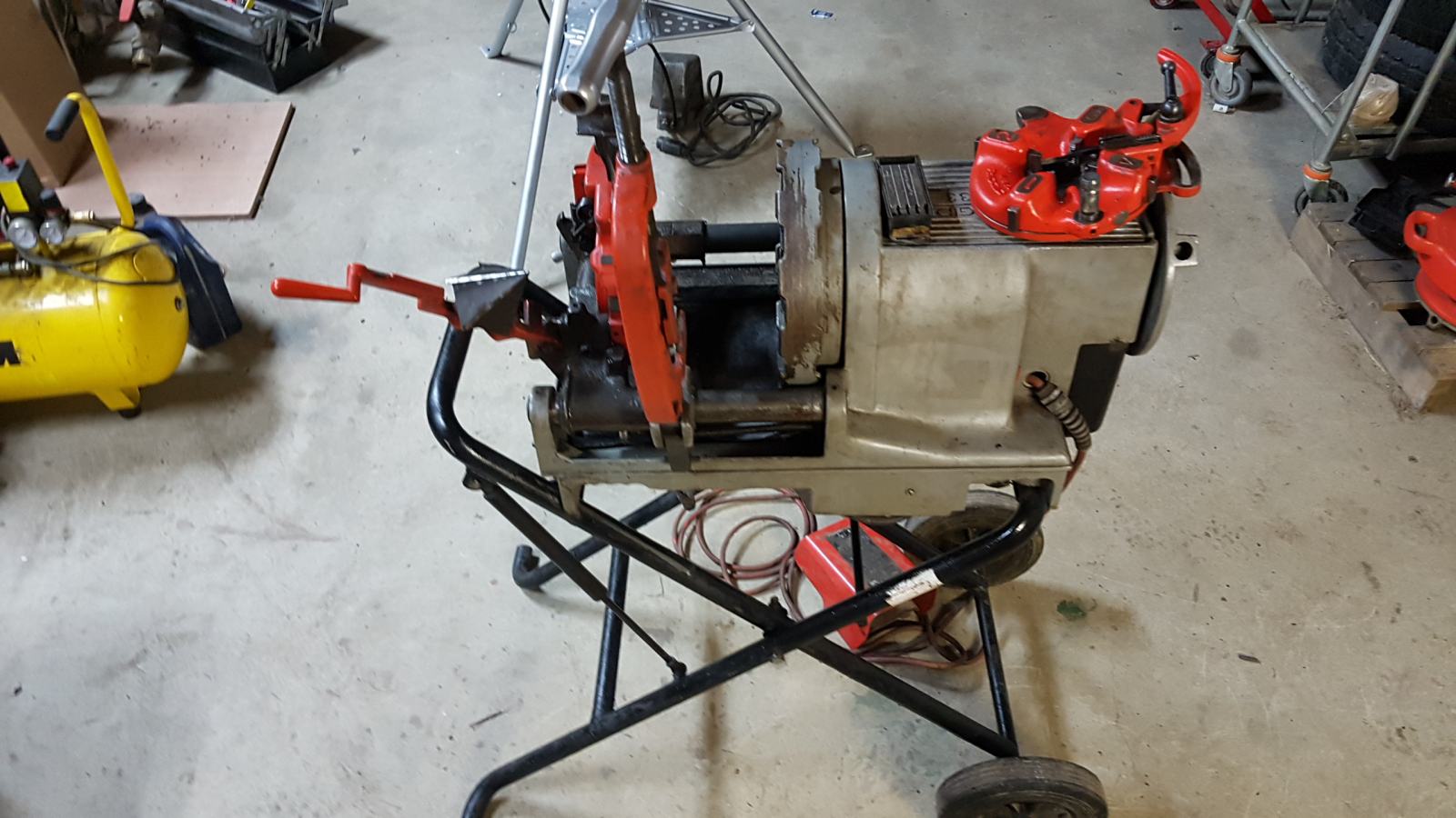 RIDGID 1233 , strojna nareznica do 3