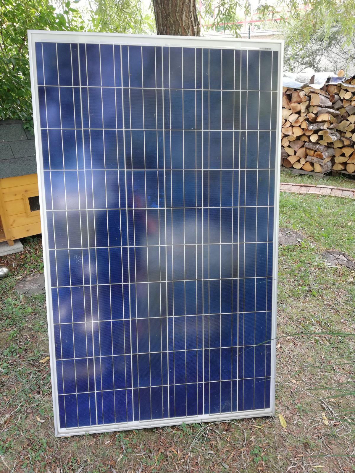 Solarni paneli, regulator, akumulatori