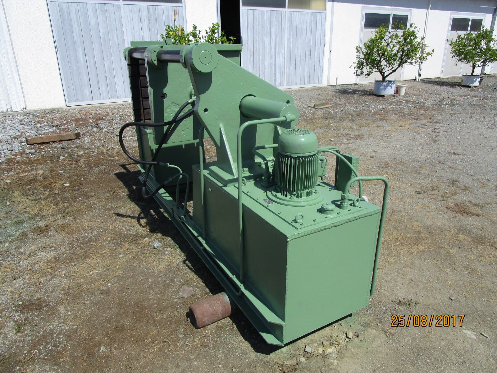 Stroj za lijevanje u kokile