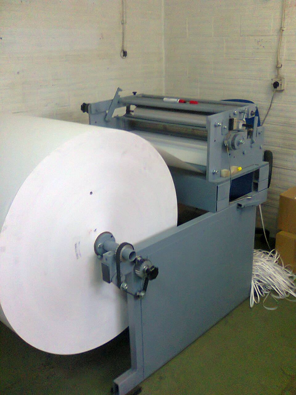 Stroj za proizvodnju termo rola