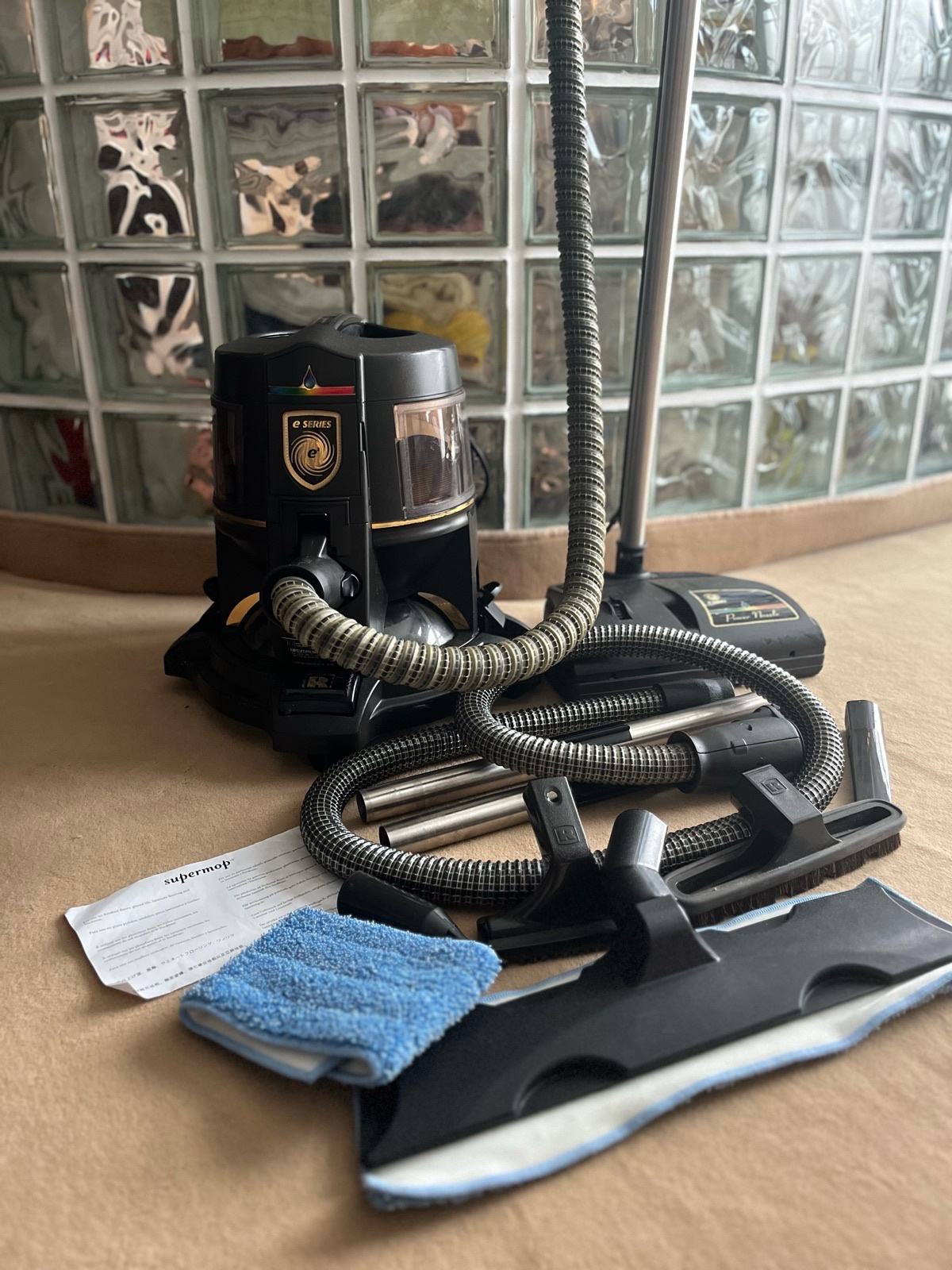 Rainbow profesionalni usisavac na vodu, model E2