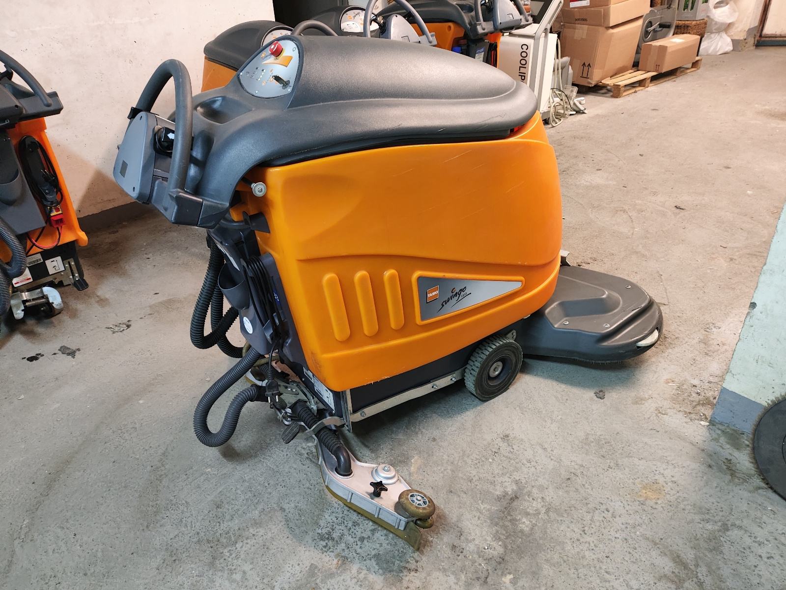 TASKI SWINGO 1850 stroj za čišćenje,pranje i usisavanje podova