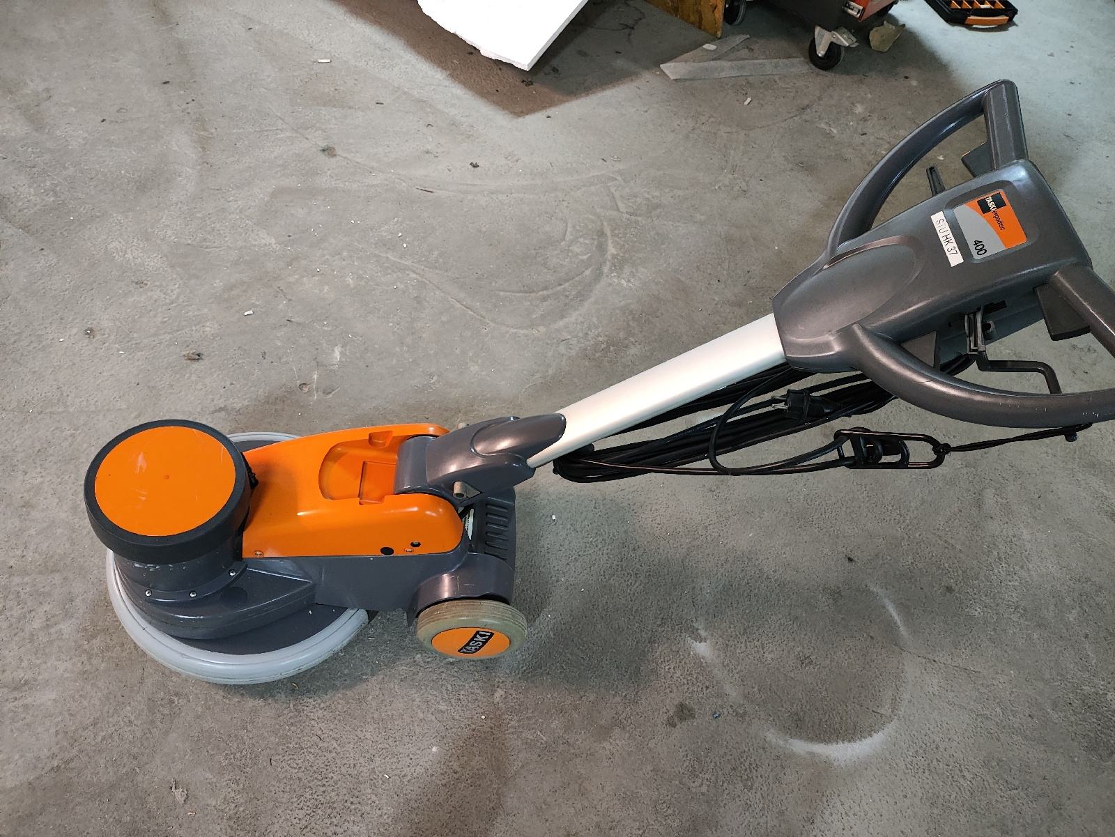 TASKI Ergodisc 400 polirka -stroj za poliranje