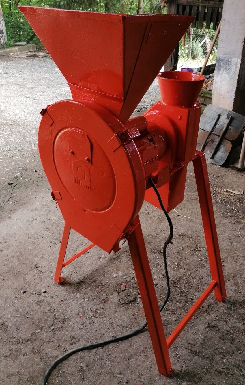 Cekicar za kukuruz, srotara, krunjac, runjac, mlin