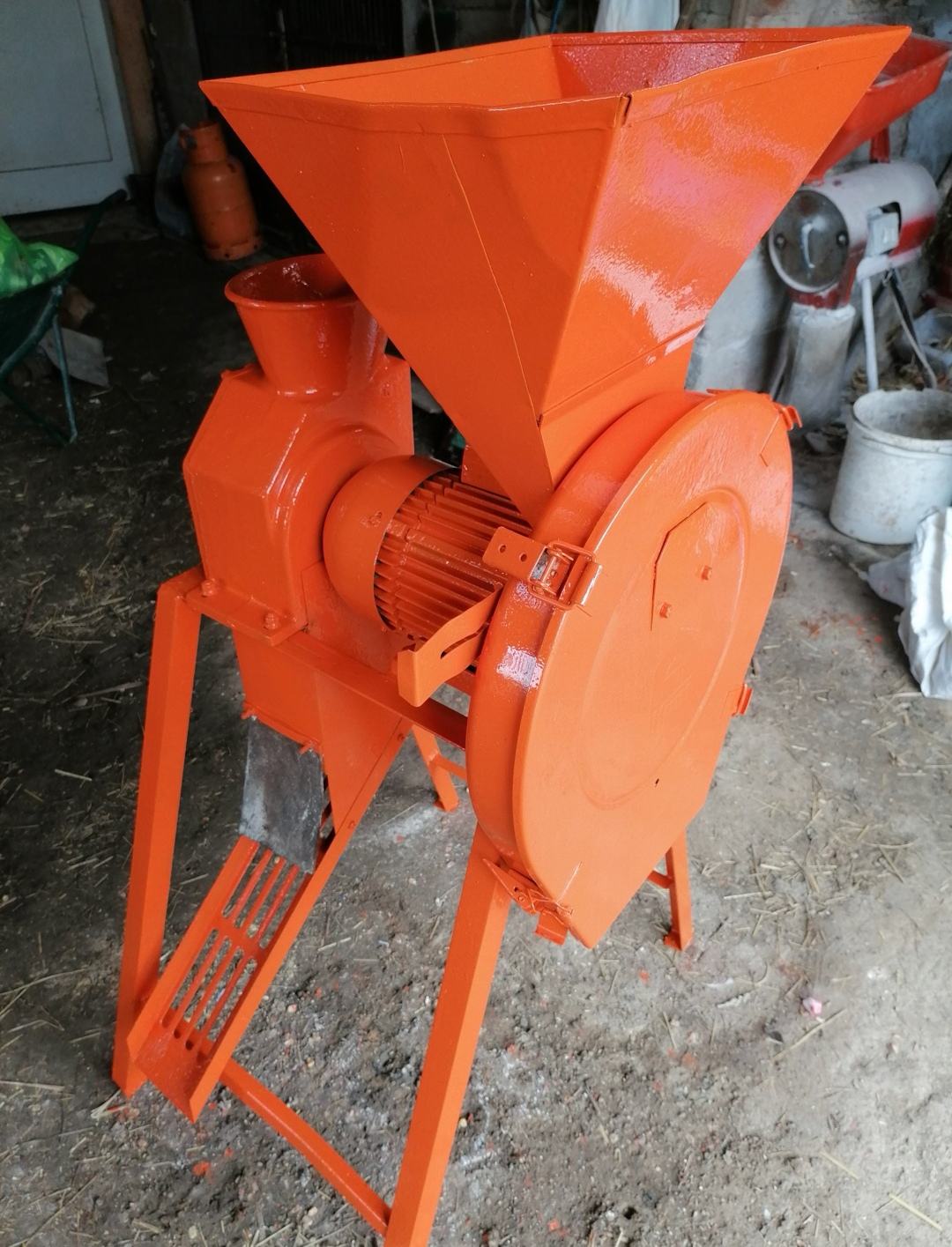 Cekicar za kukuruz, srotara, krunjac, runjac, mlin