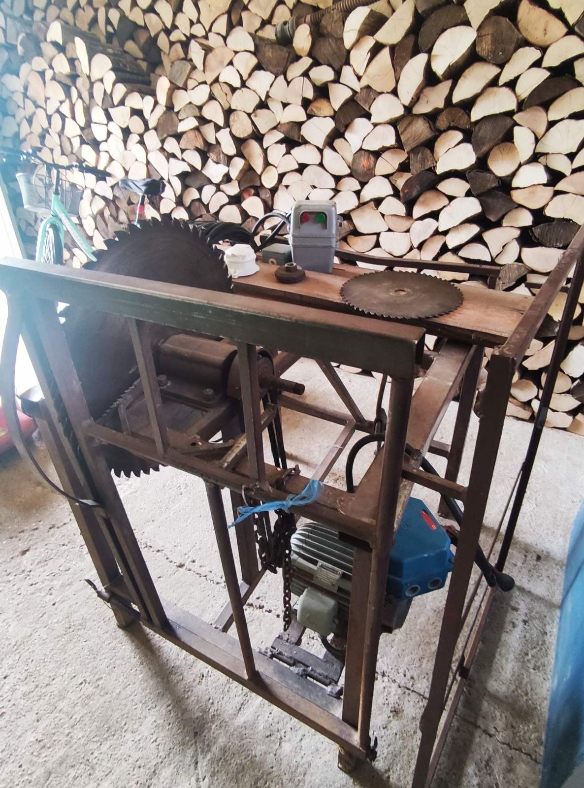 Prodajem pilu za rezanje drva