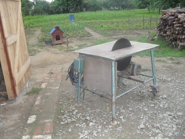 Prodajem cirkular za rezanje drva