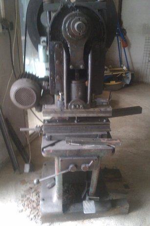 ekscentar presa 25 t