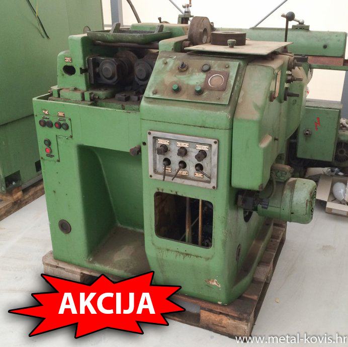 Stroj za valjanje navoja