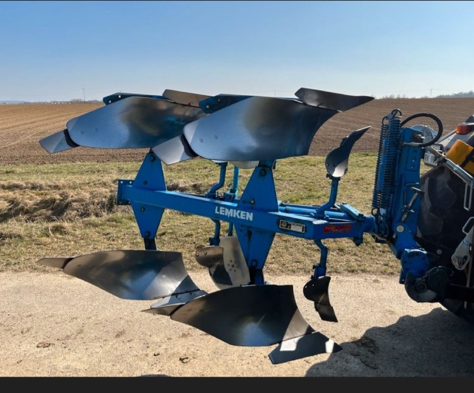 Dvobrazni Plug okretač Lemken