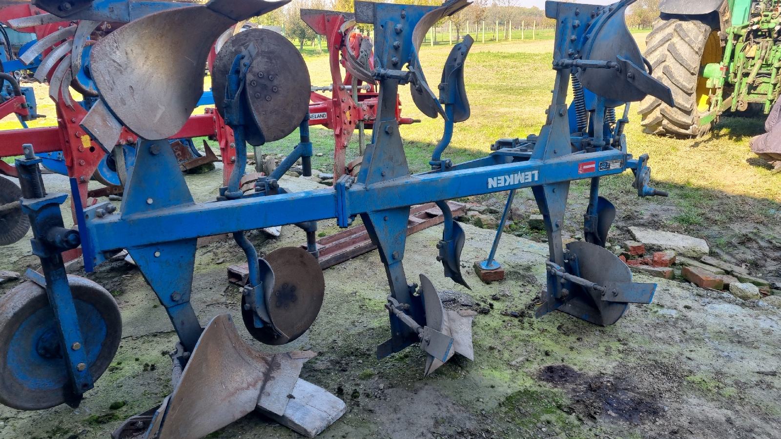 Lemken opal 090 trobrazni plug