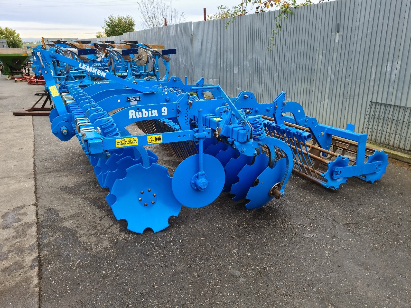 LEMKEN Rubin 9/300 U