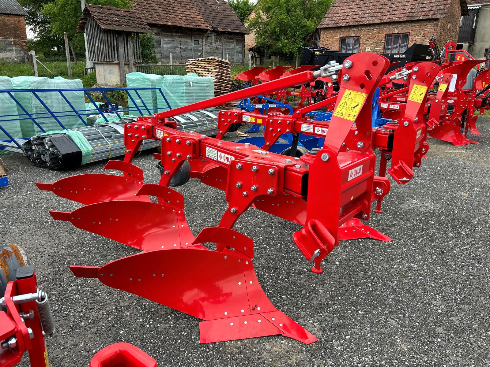 Ünlü Profil M3 - ravnjak