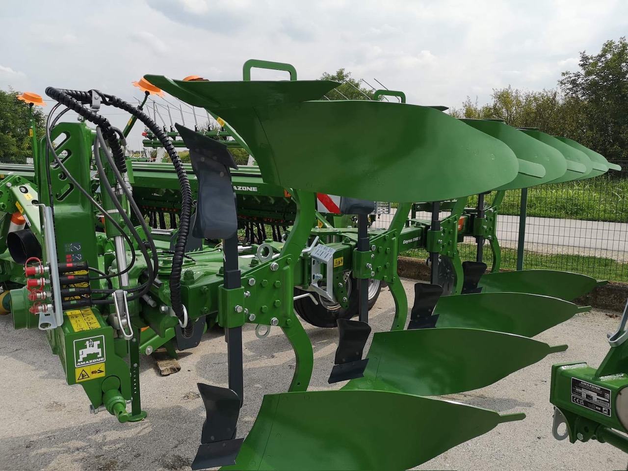 PLUG AMAZONE CAYROS XM 3 BRAZDE Vario podešavanje