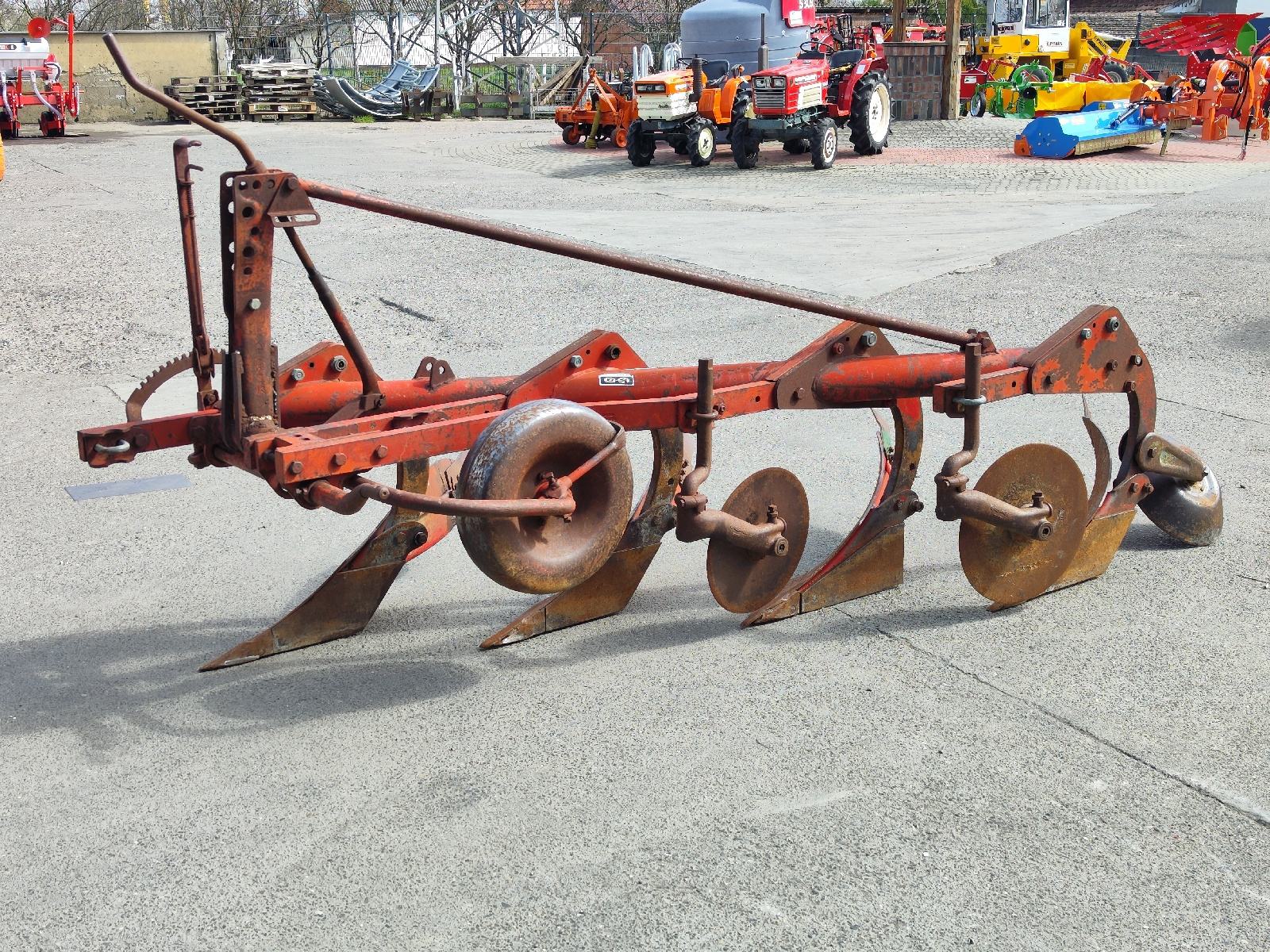 PLUG KVERNELAND 4 BRAZDE