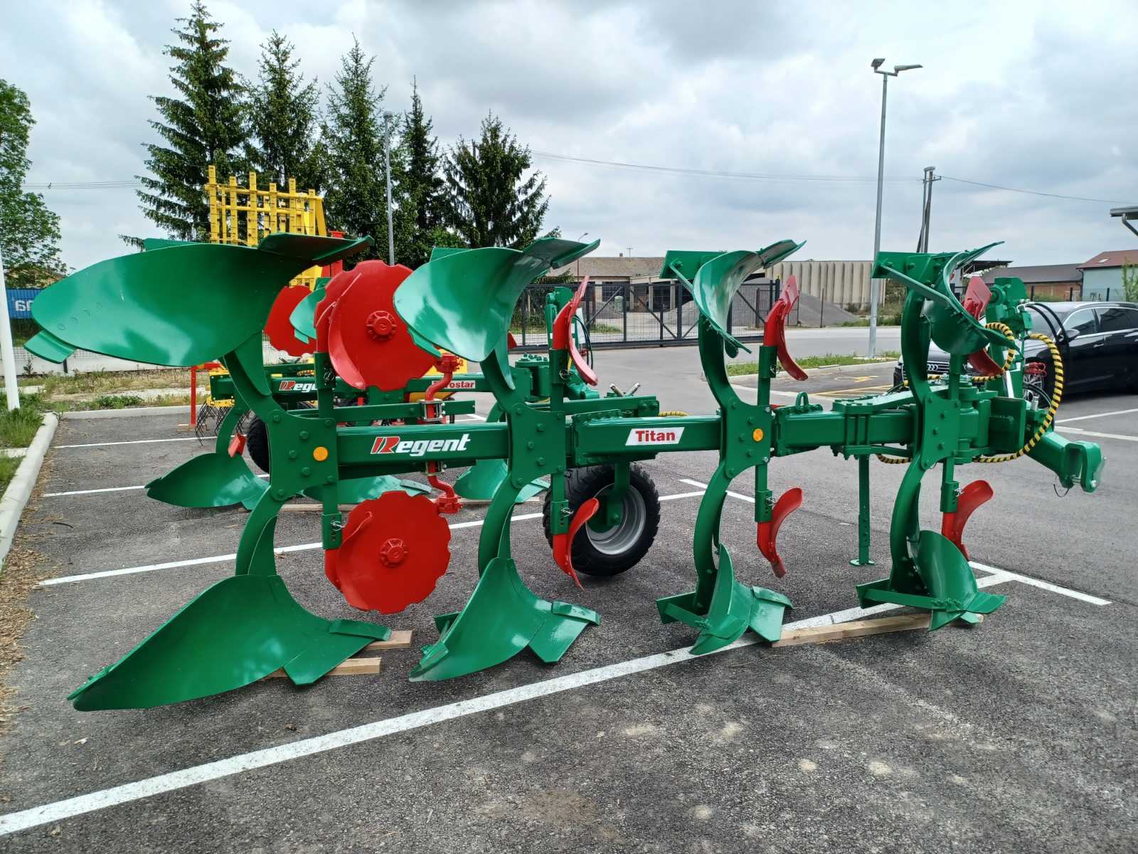 Plug Regent Titan 160 M Plug Vario 4 brazde