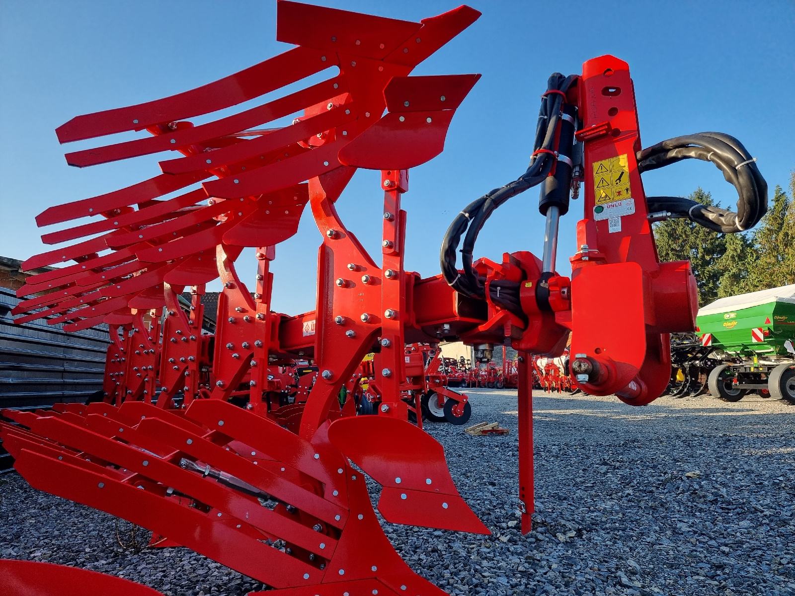 PLUG UNLU 5 BRAZDI NITOR REŠETKASTE DASKE DOSTUPNO ODMAH