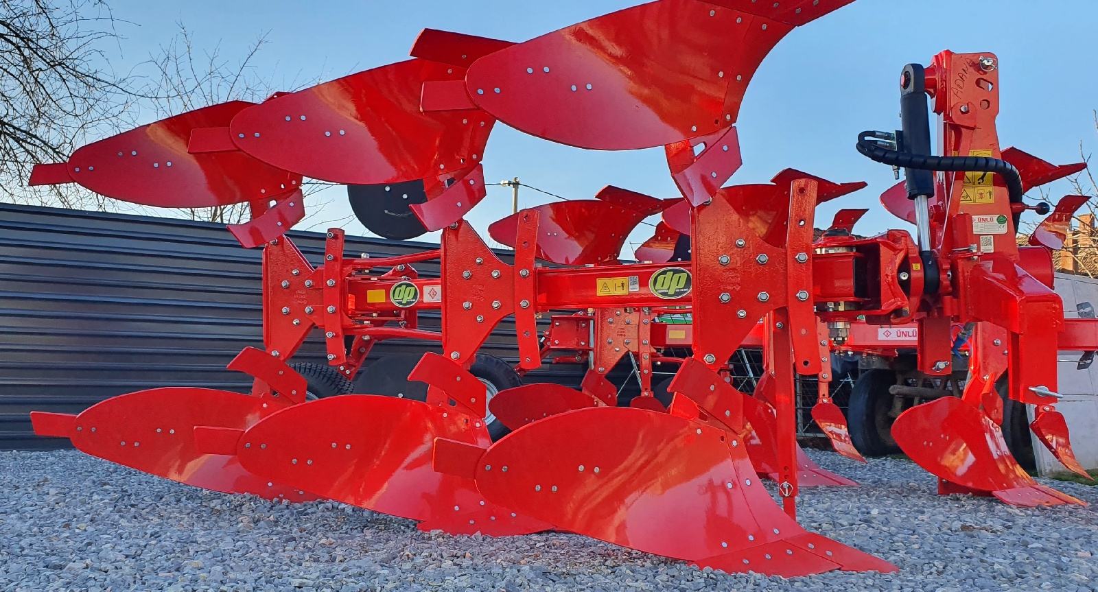 PLUG OKRETAČ UNLU puna daska 3 BR. PROIZ. 2024