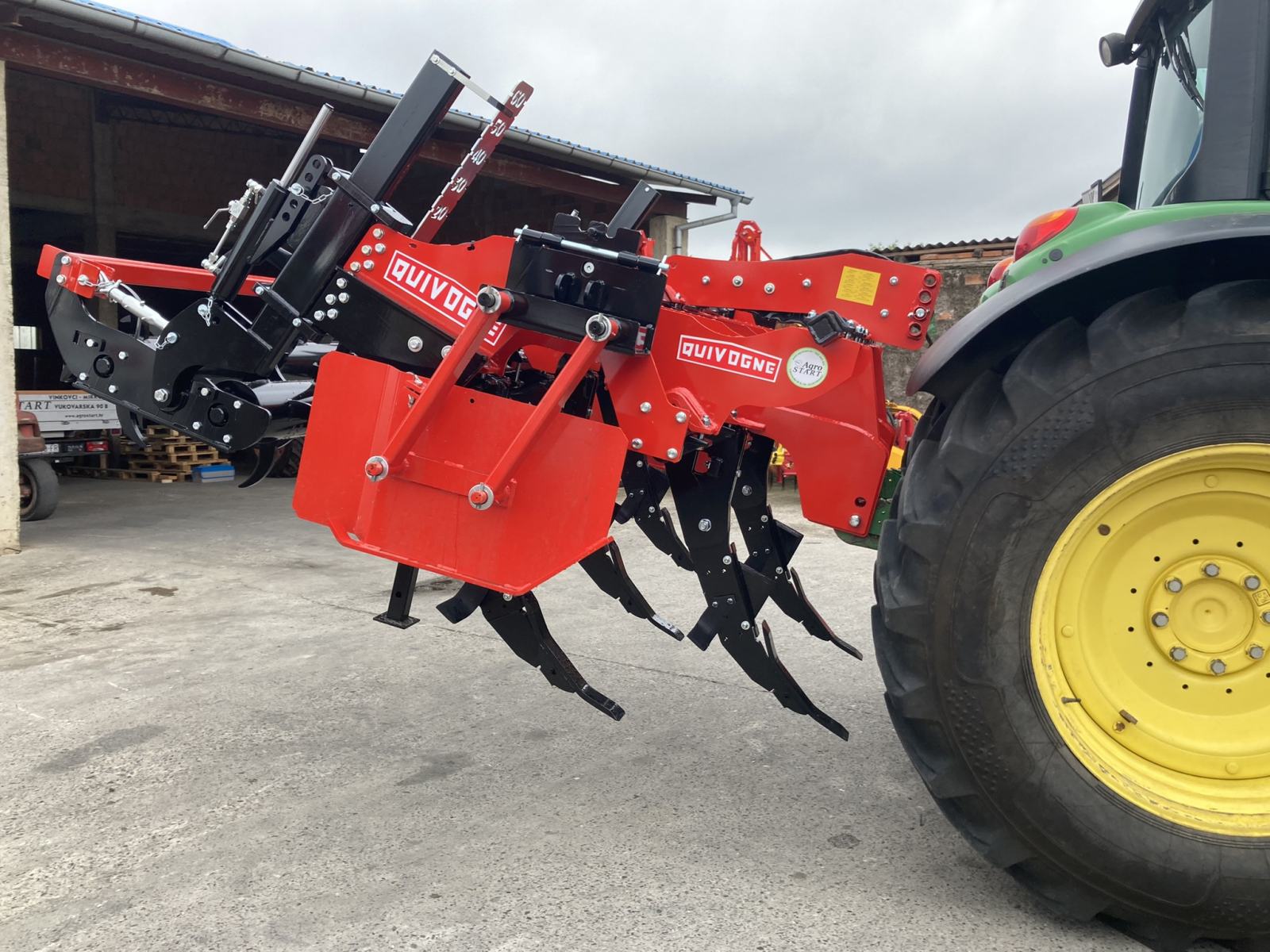 Podrivač riper Quivogne SSDR S 5-250