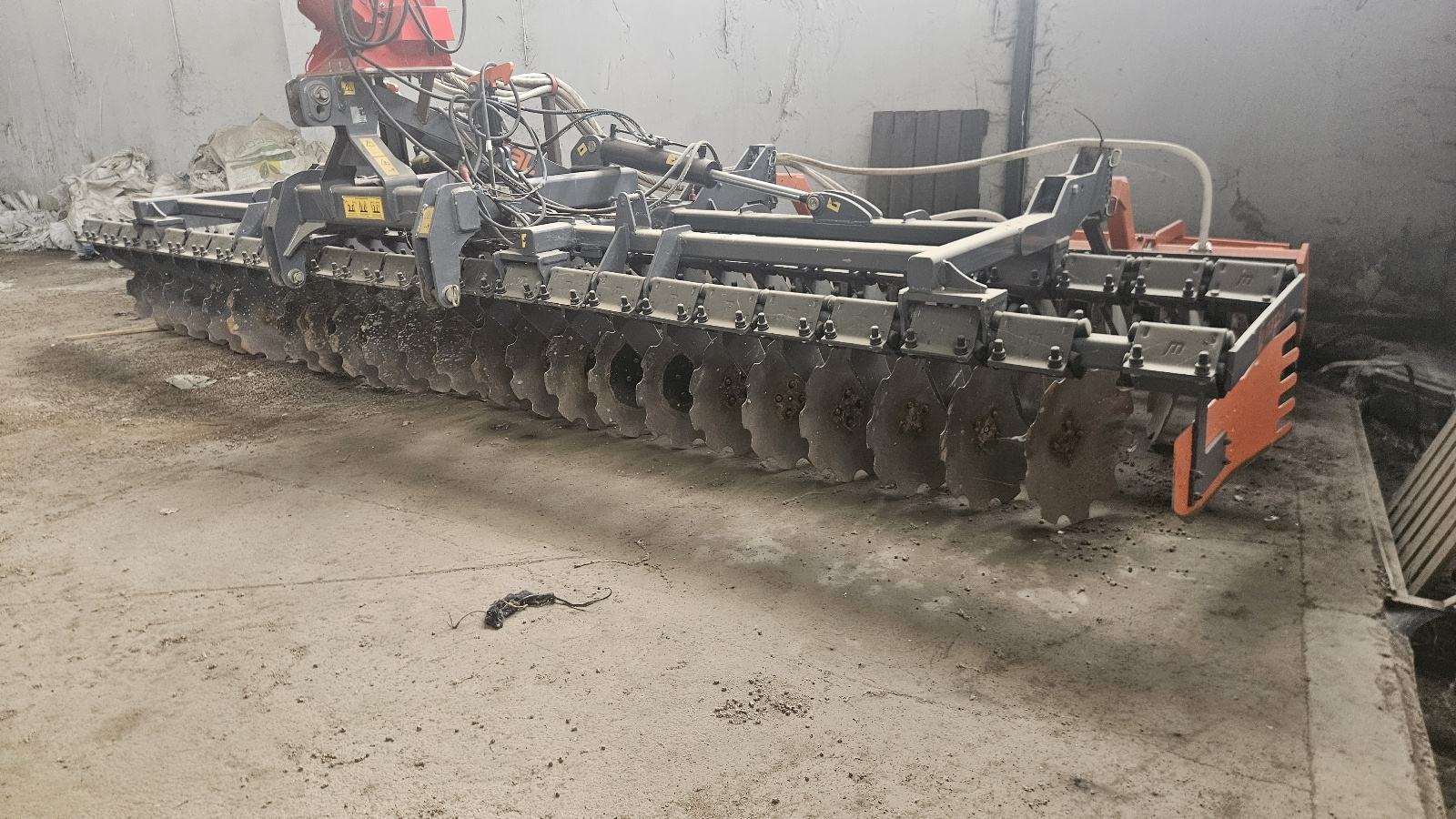 Tanjurača Kratka Mandam 6m NOVO