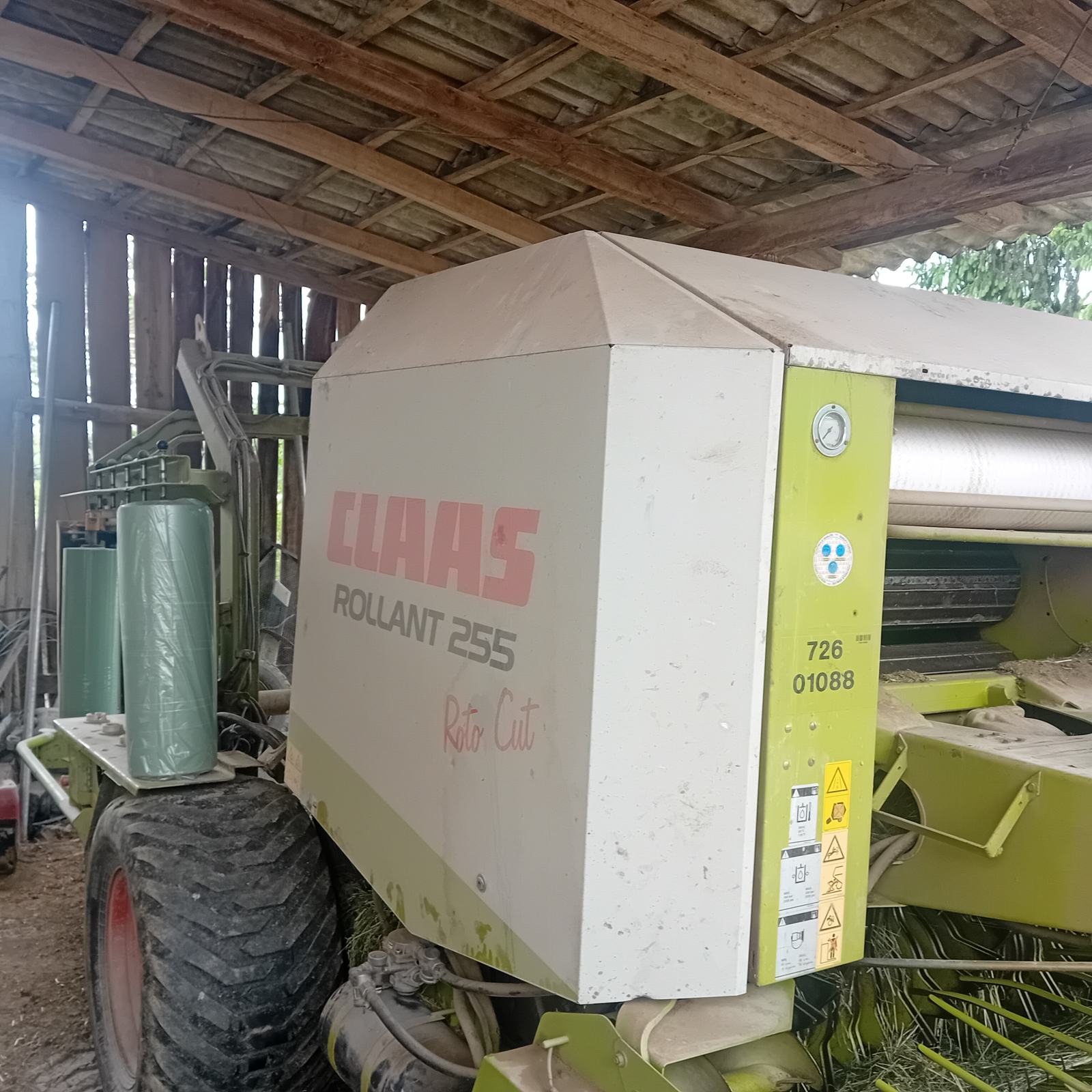 Balirka claas rolant 255 uniwrap