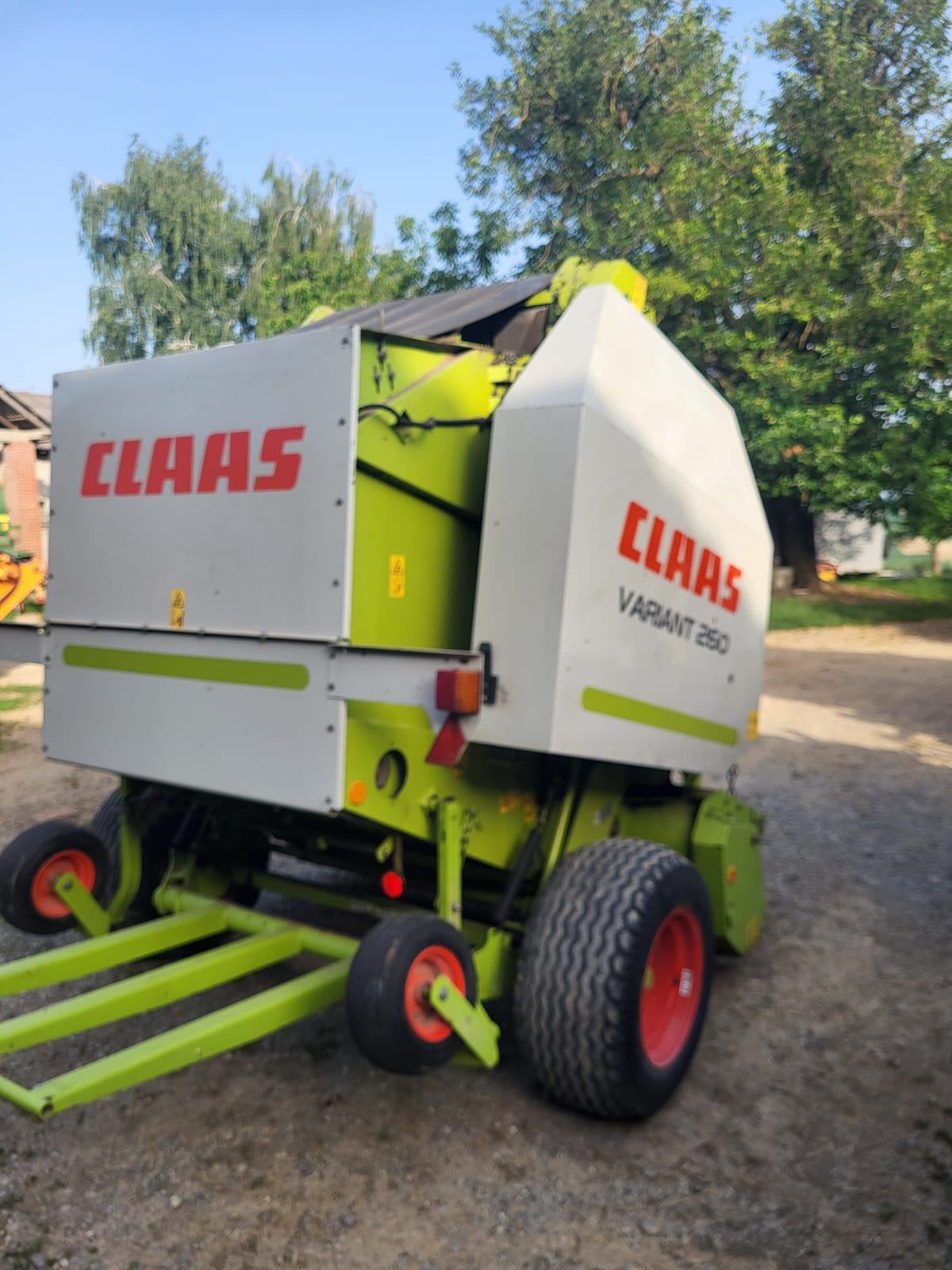 Balirka Claas variant 260