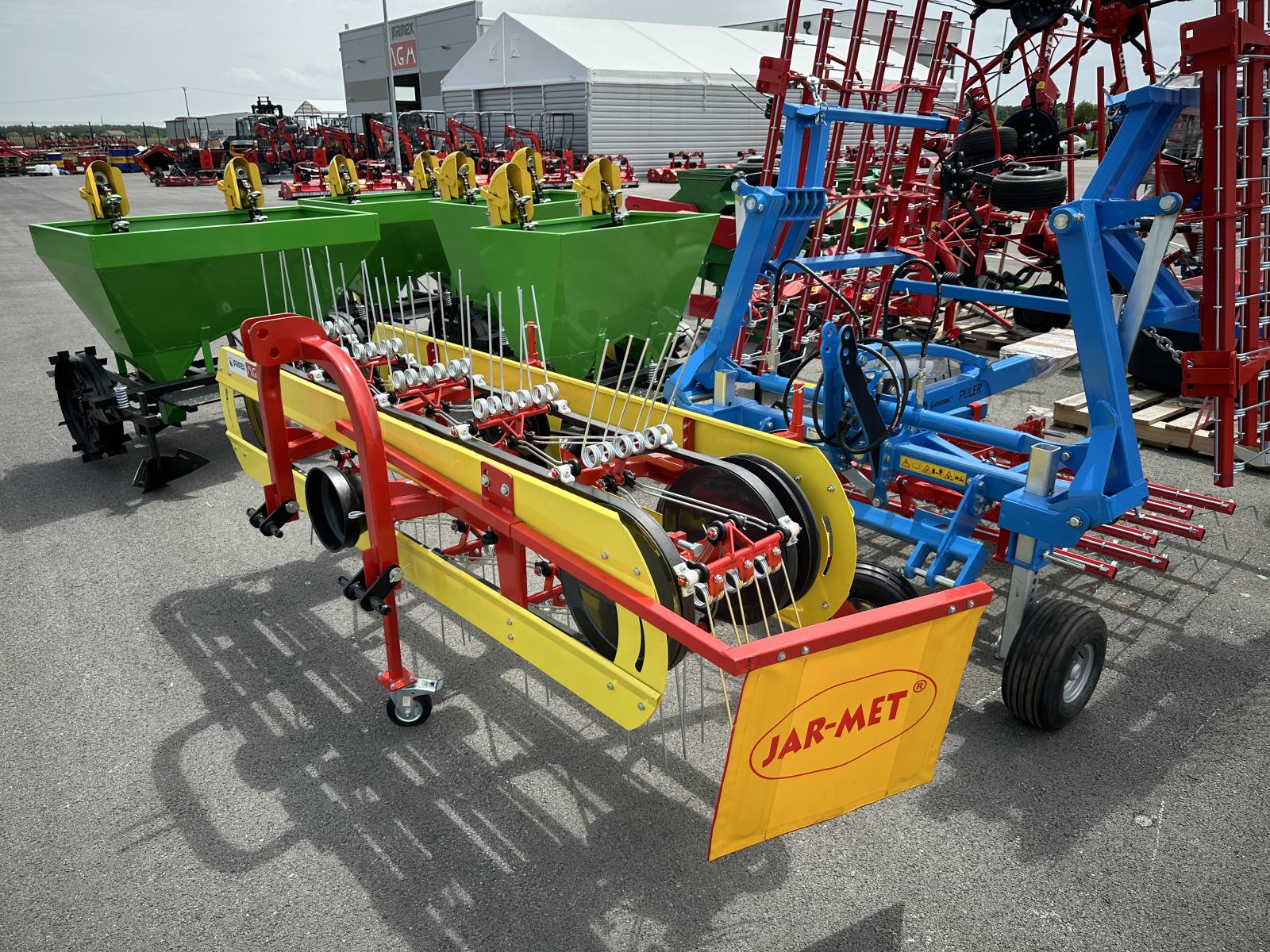 TRAČNI OKRETAČ / SAKUPLJAČ JAR-MET 2,4 m