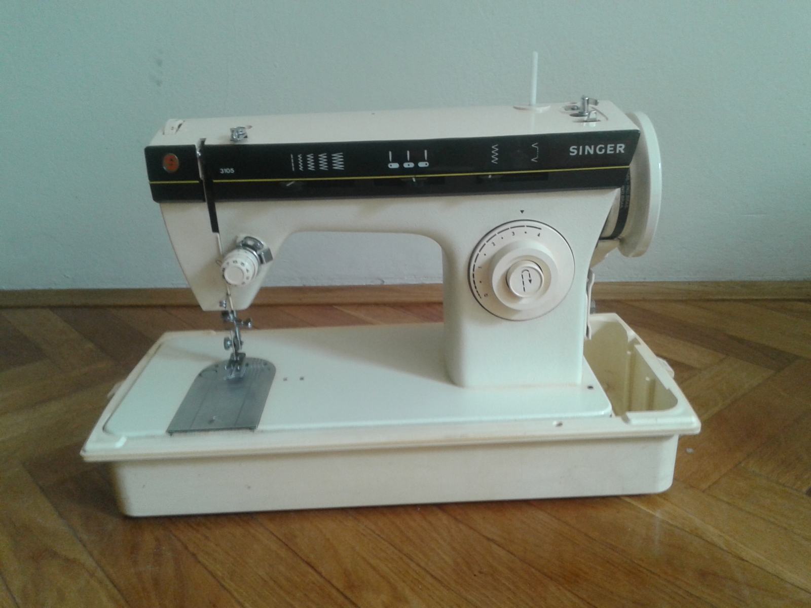 Šivaća mašina SINGER 3105
