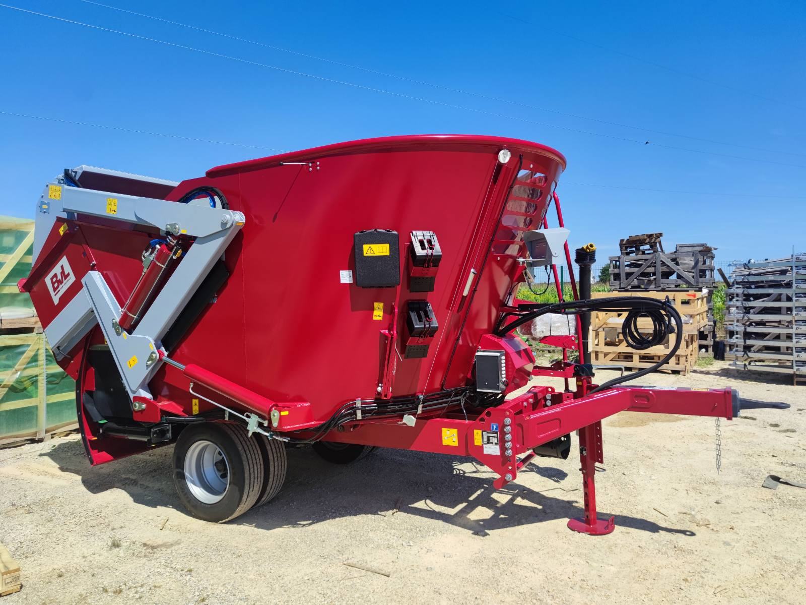 BVL V-MIX FILL PLUS 10N-1S L S Mikser prikolica