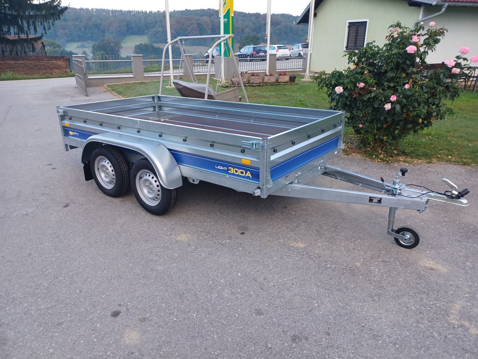 Laka prikolica VESTA LIGHT 30DA