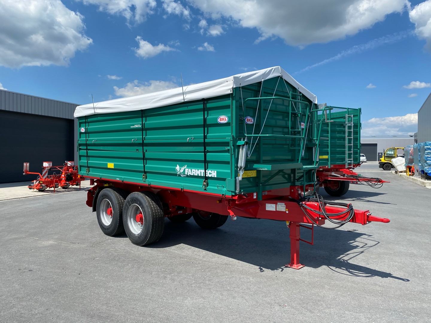 Farmtech TDK 1800 - traktorska kiper prikolica