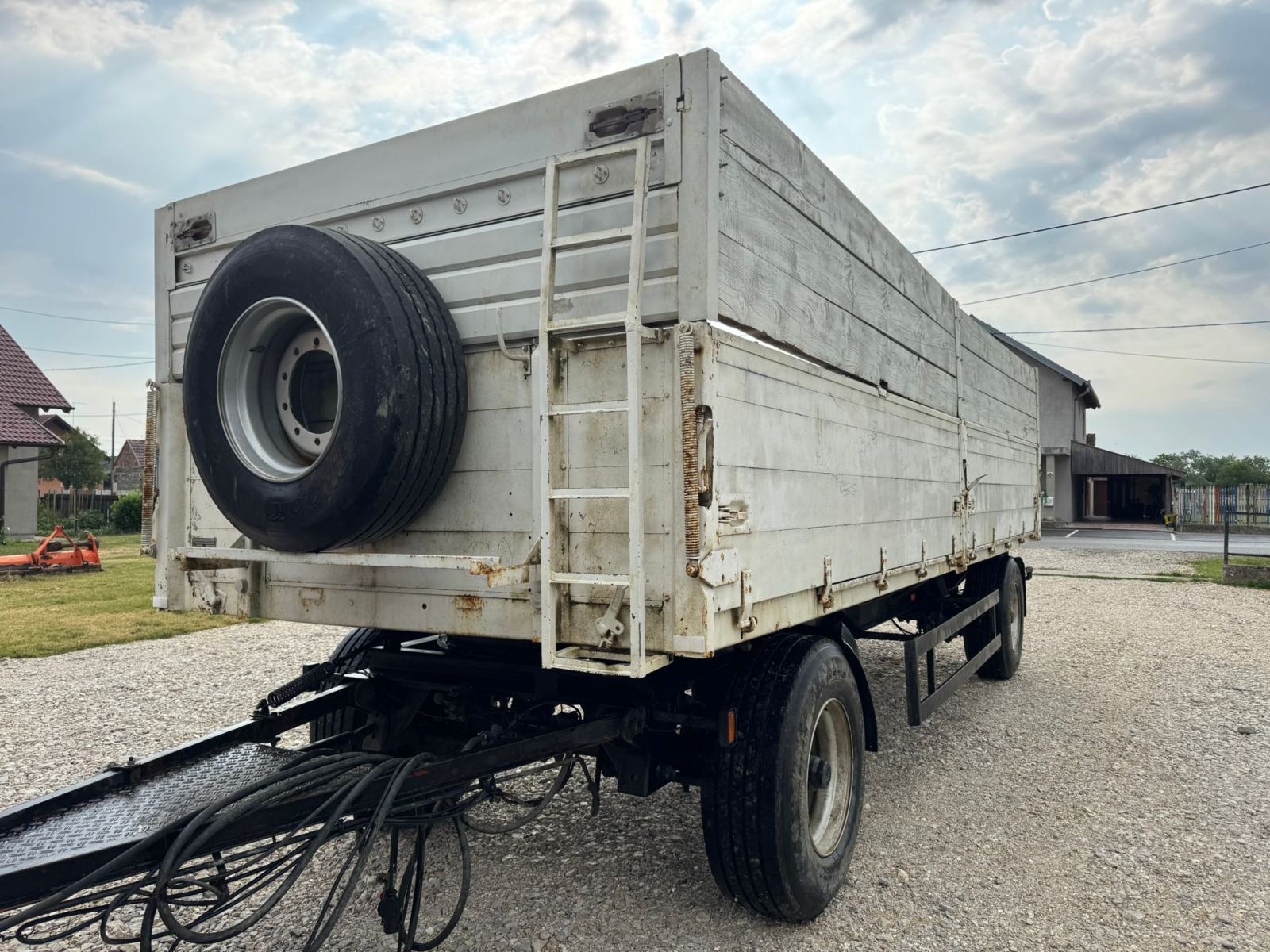 Traktorska prikolica kamionka