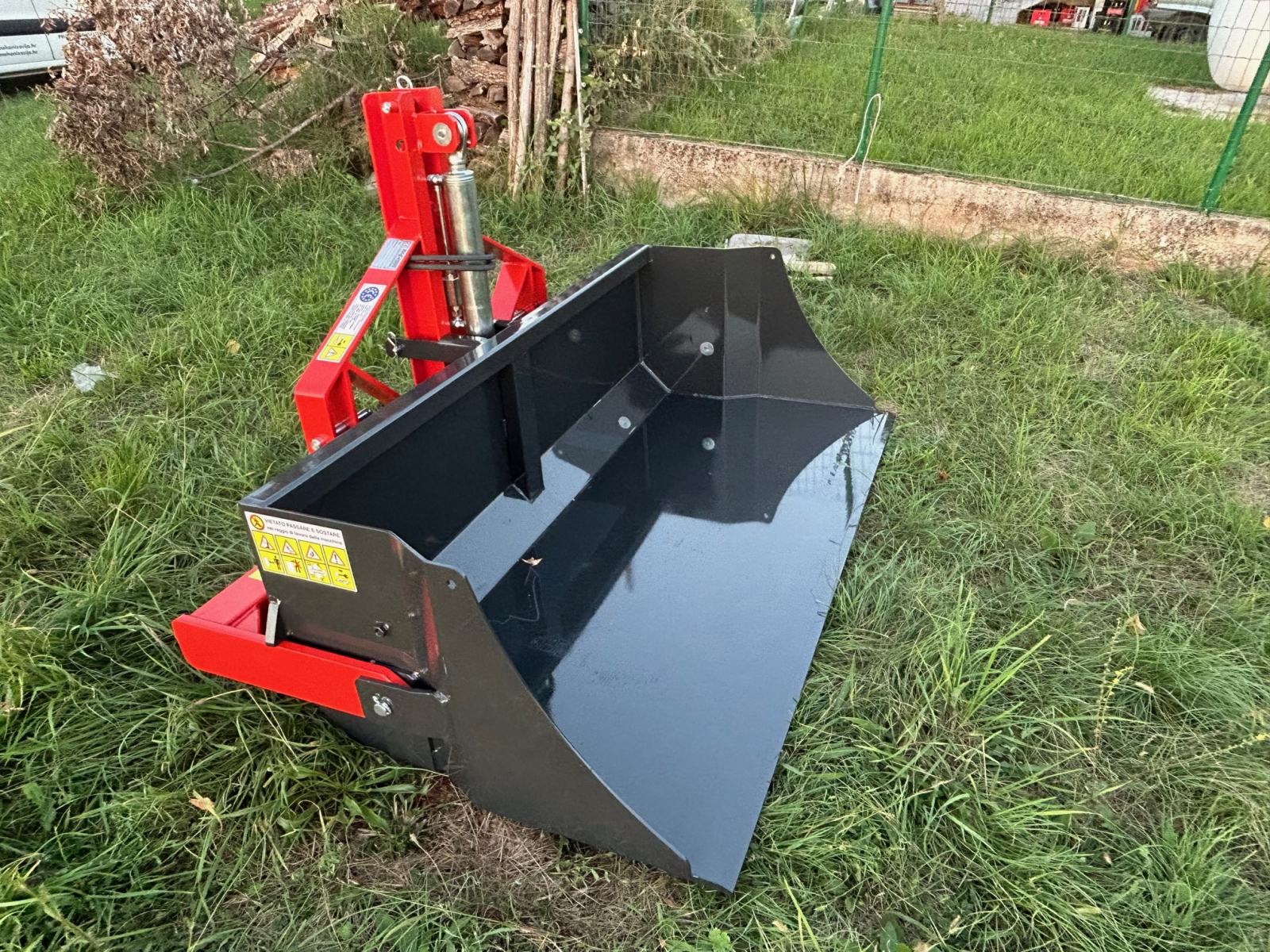 Transportni sanduk ROGA model PL18ID