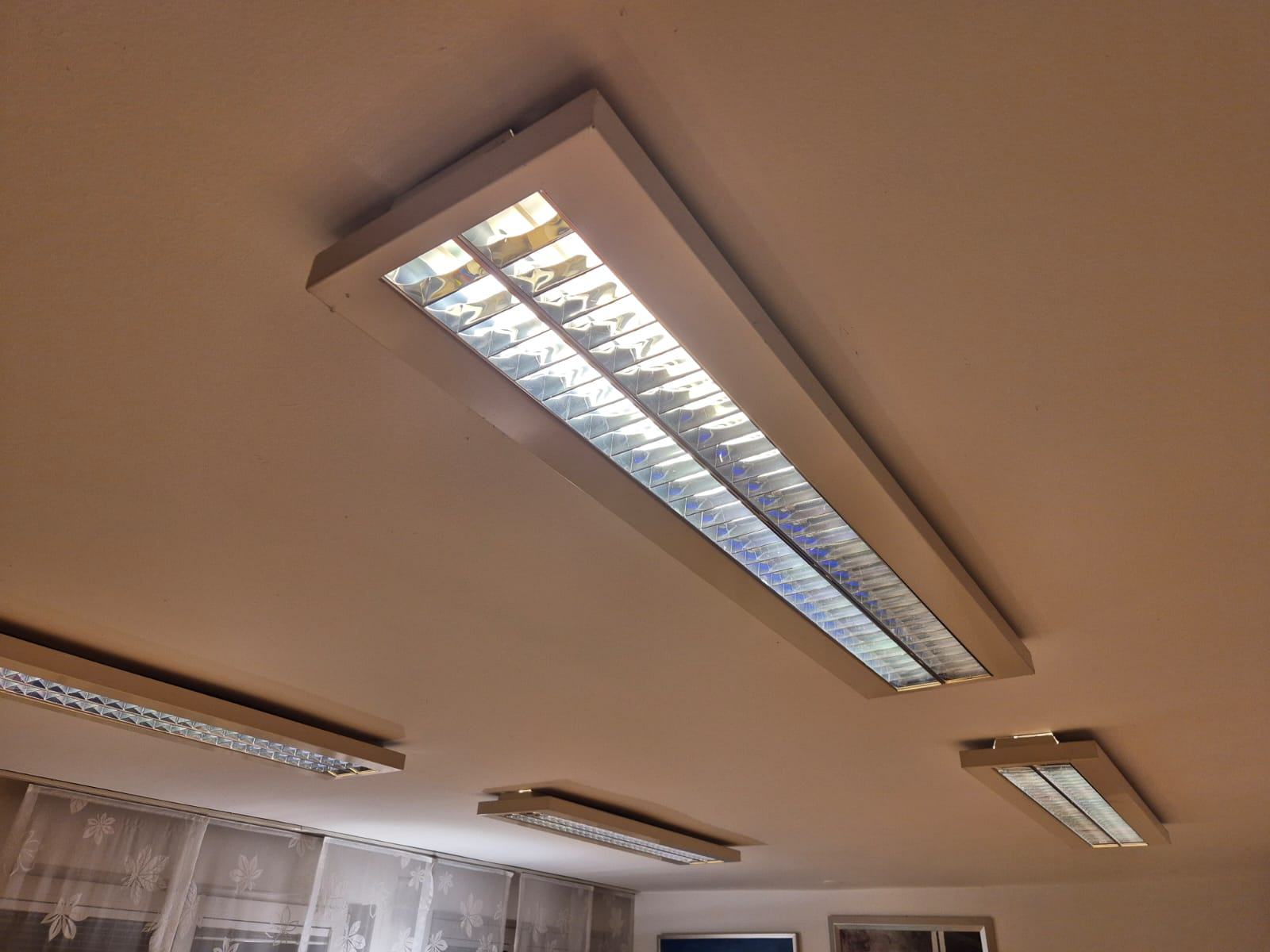 STROPNA RASVJETA - moderan dizajn - fluo