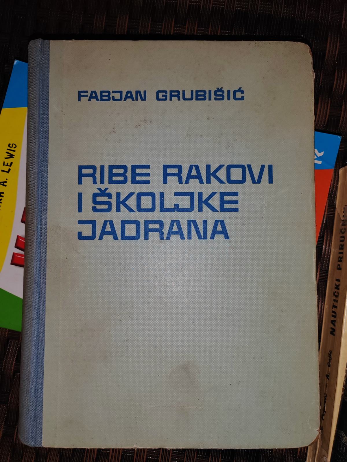 Ribe rakovi i školjke Jadrana