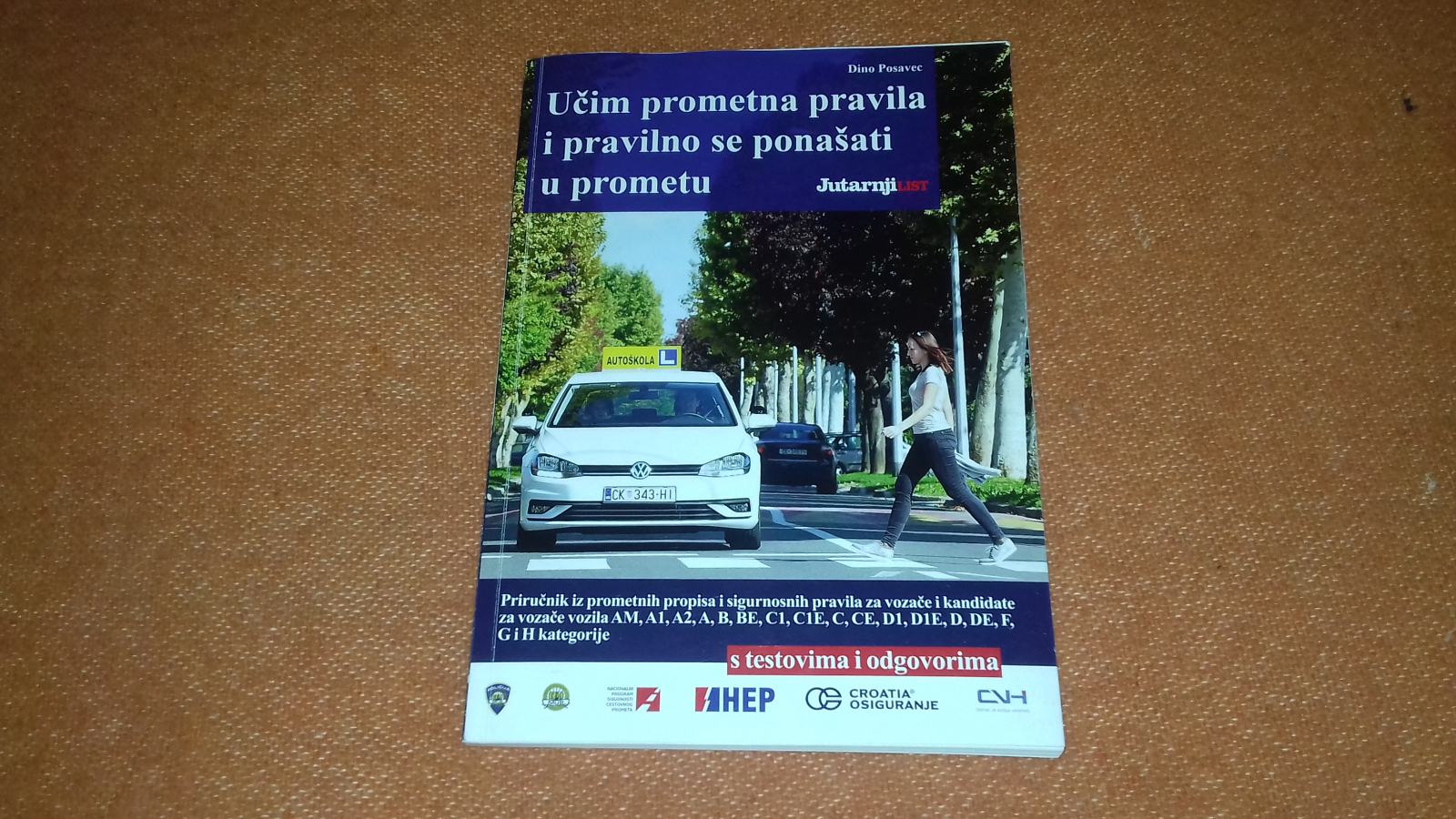 Učim prometna pravila, Dino Posavec