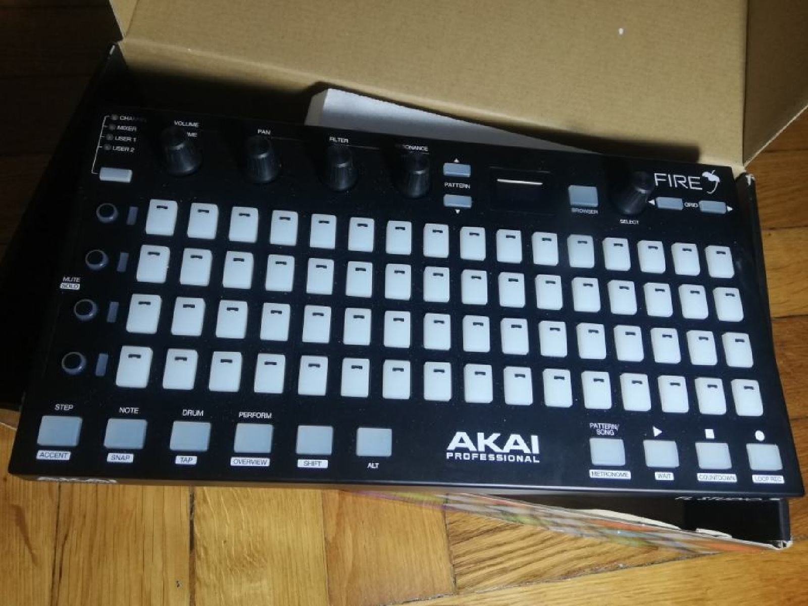 Akai Professional Fire