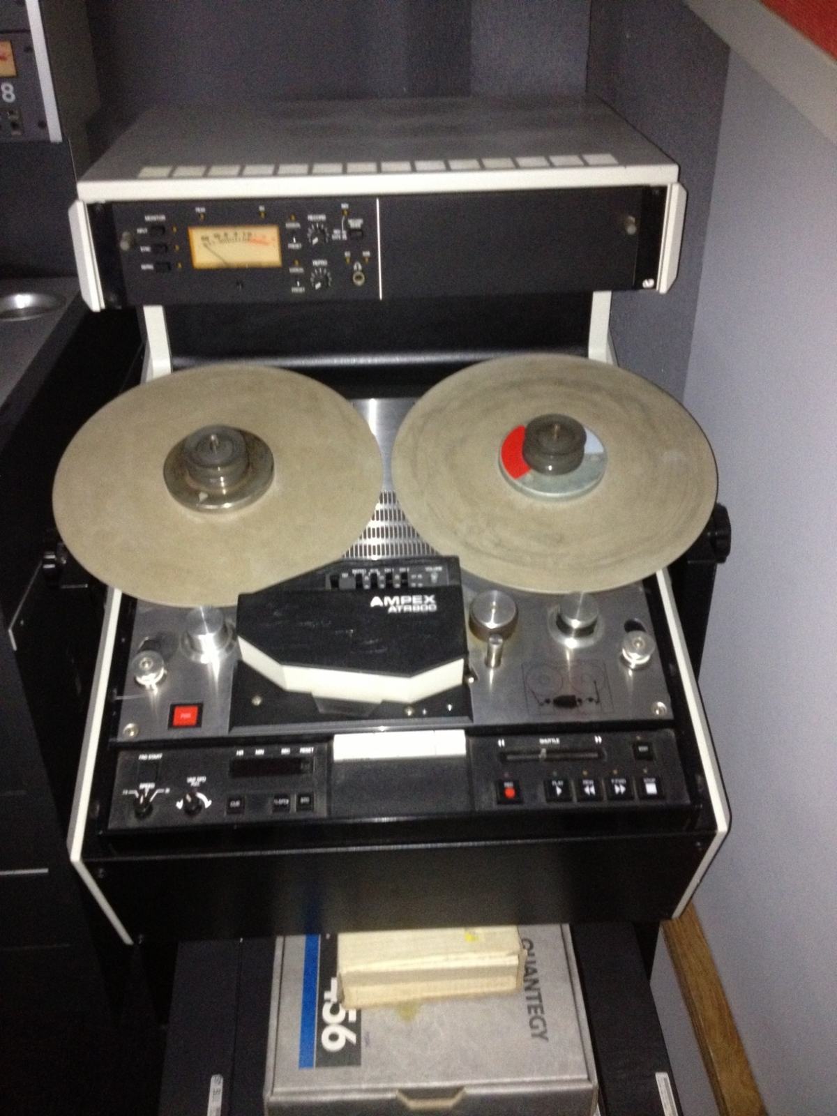 Ampex ATR 800 - 1/4 Mono Reel-to-Reel Recorder - SNIŽENA CIJENA!!!