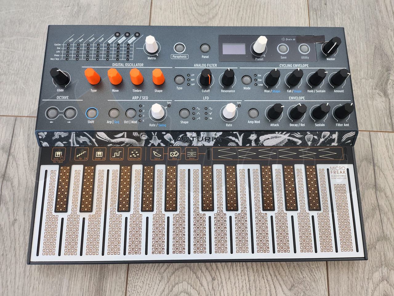 Arturia MicroFreak hybrid synthesizer (36 rata, besplatna dostava)