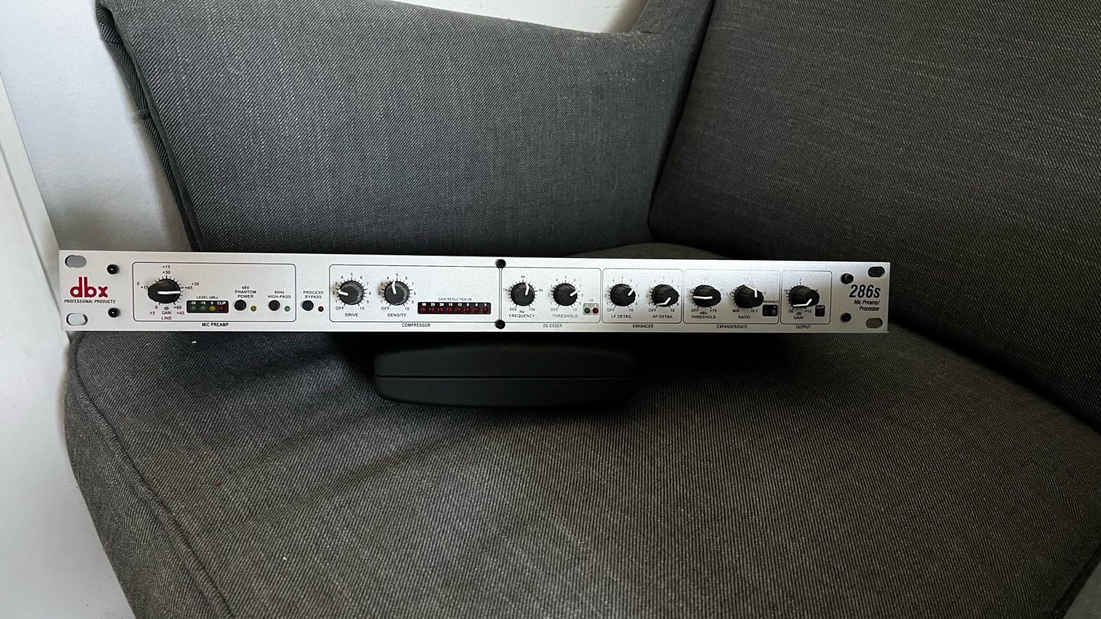 Dbx 286s channel strip