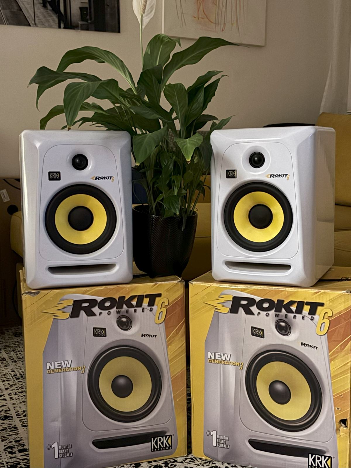 KRK RP6 (ROKIT 6) G3 u paru!!!