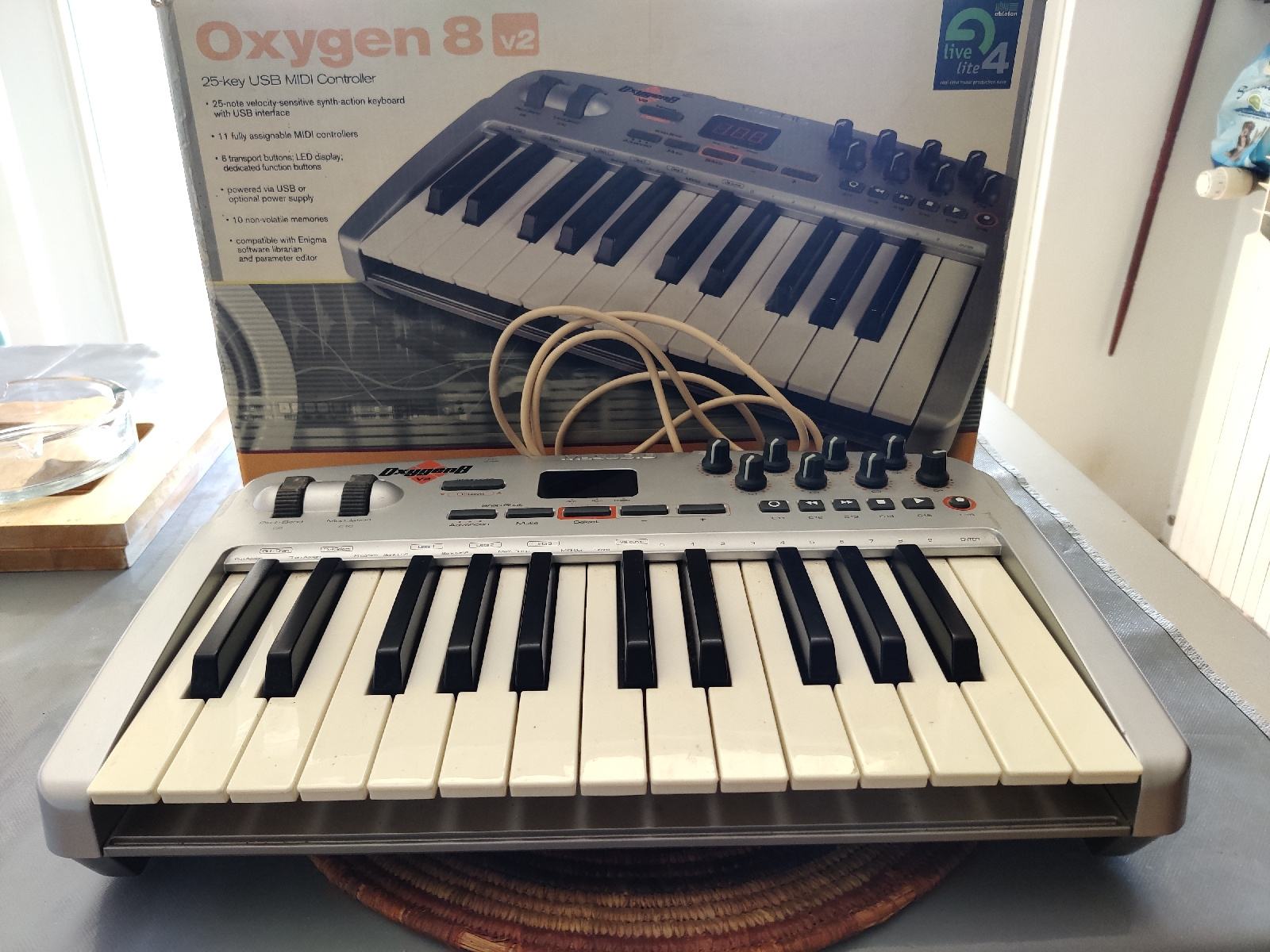 M-Audio Oxygen 8 v.2 USB MIDI kontroler keyboard