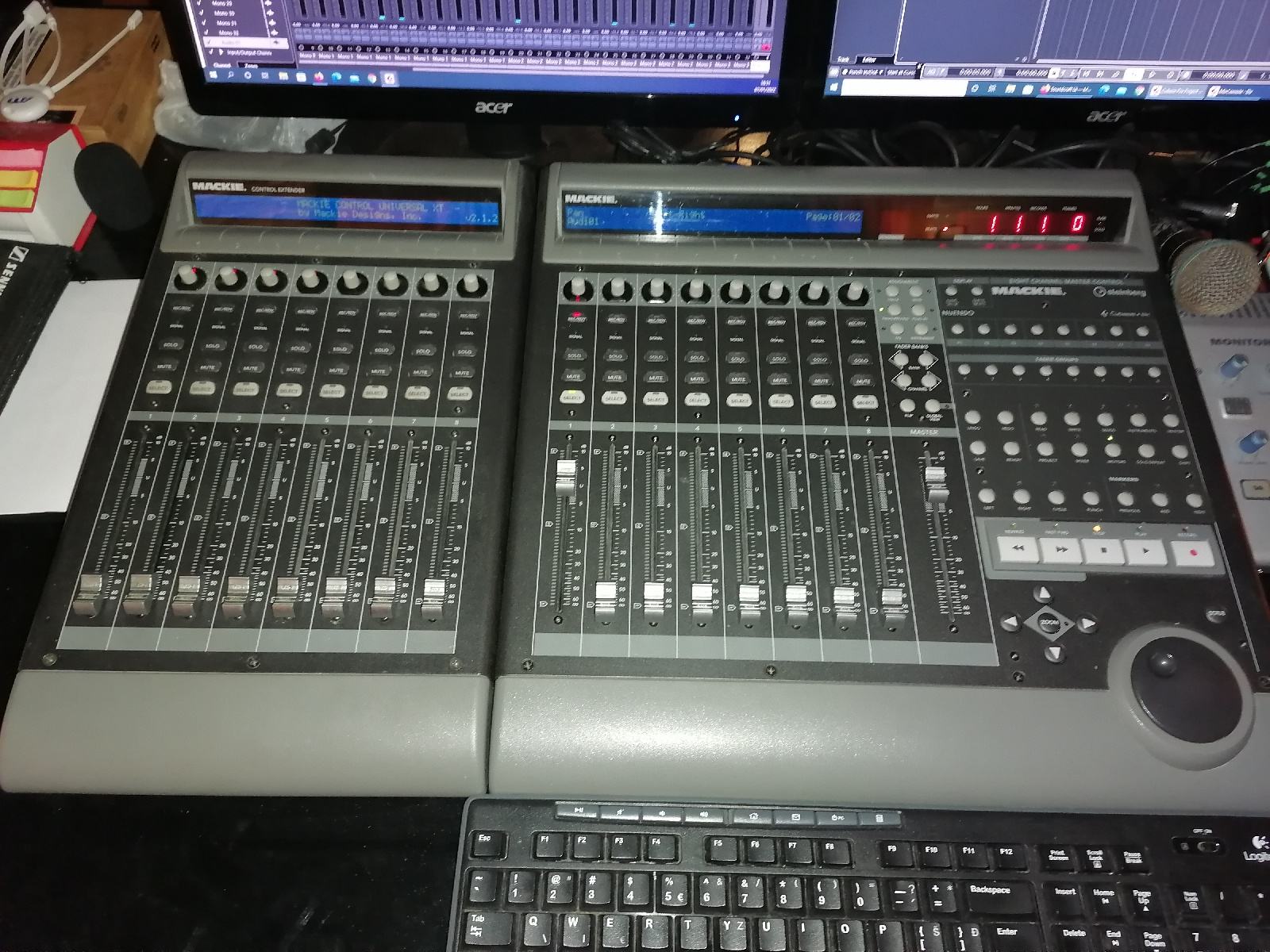 Mackie universal control i control xt