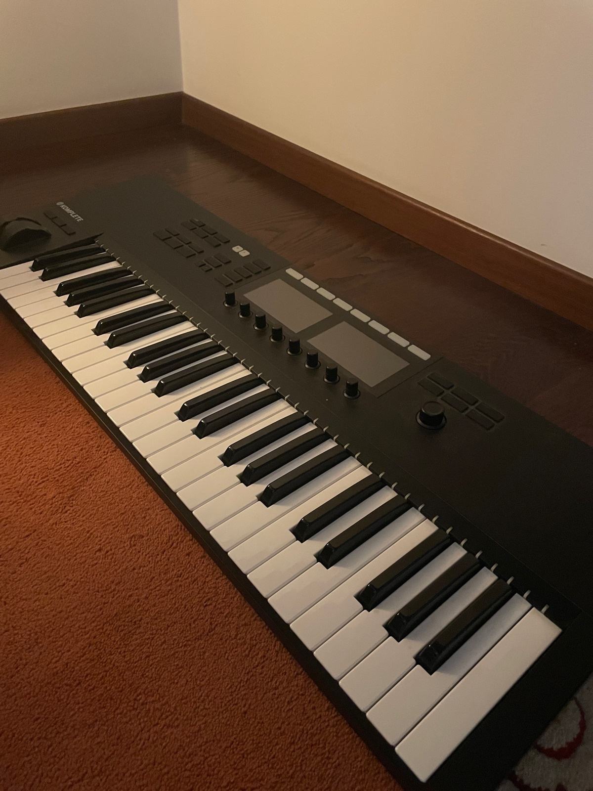 Native Instruments S49 Kontrol