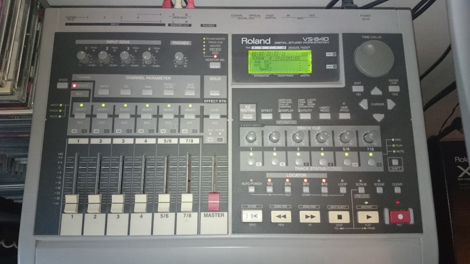 ROLAND VS 840 recording workstation
