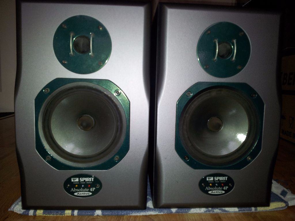 Studijske monitore; Soundcraft Spirit Absolute 4P Active...