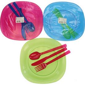 PLASTIČNI SET -TANJUR,ŽLICA,VILICA,NOŽ